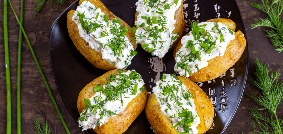 Jak zrobić gzik? Przepis na tradycyjne pyry z gzikiem | Tydzień Kuchni ...